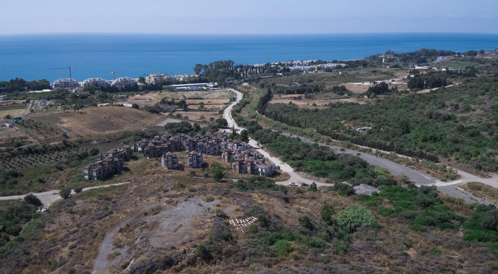 Terreno en venta en El Velerin, Estepona - arquitectura & real estate