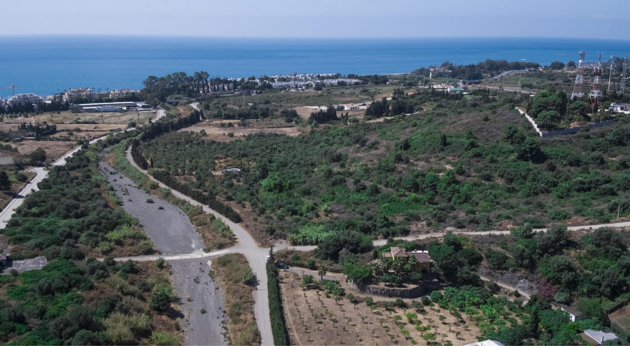 Terreno en venta en El Velerin, Estepona - arquitectura & real estate